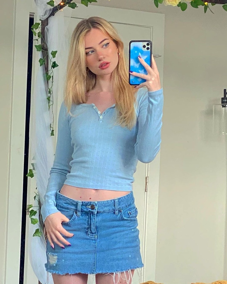 Picture of Kennedy Walsh