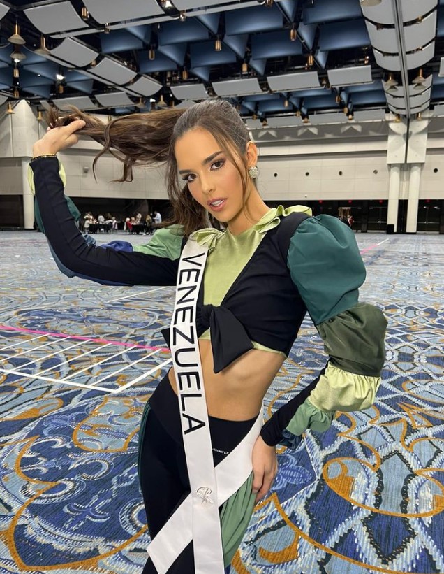 Amanda Dudamel image