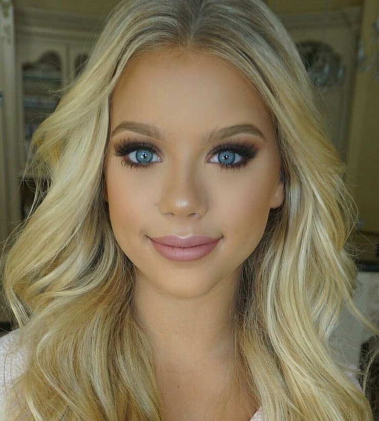 Kaylyn Slevin. image