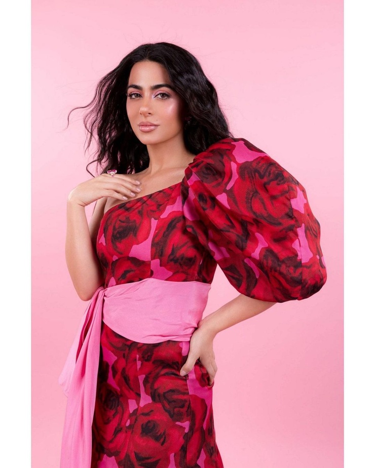 Image of Emeraude Toubia