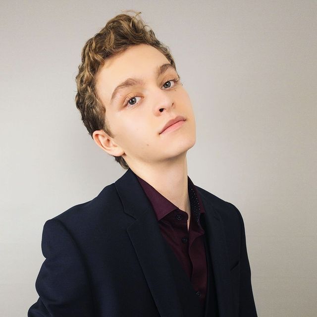 Picture of Gavin Lewis