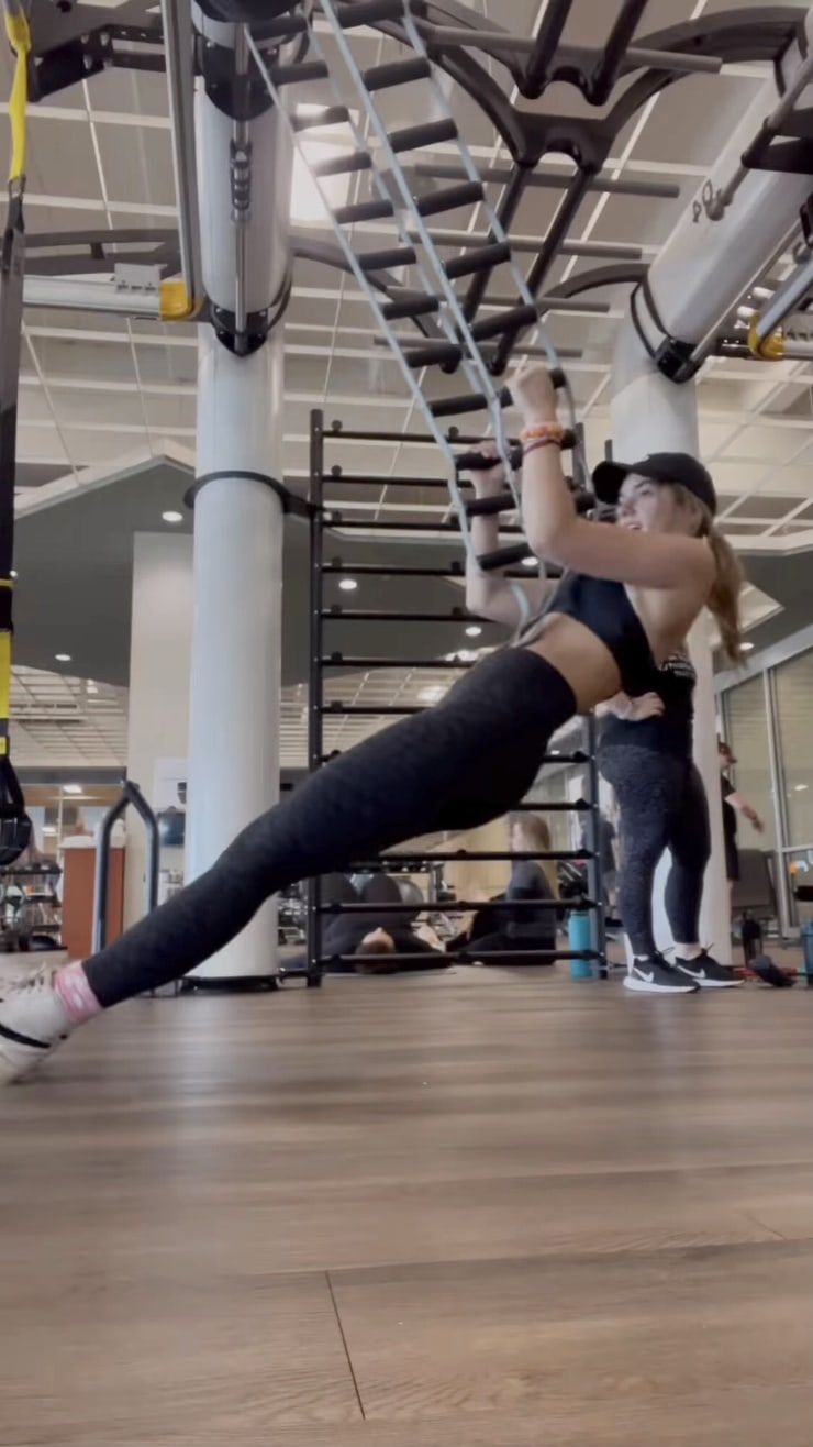 Picture of Makenzie Raine