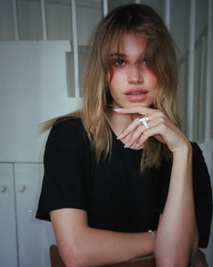 Meredith Mickelson picture