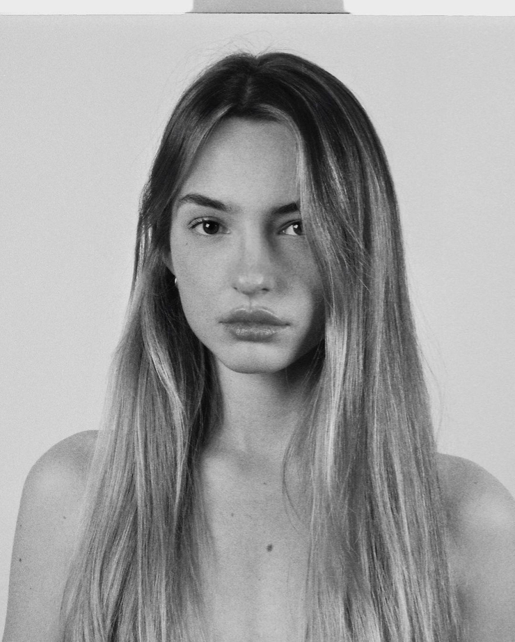 Picture of Alice Mota