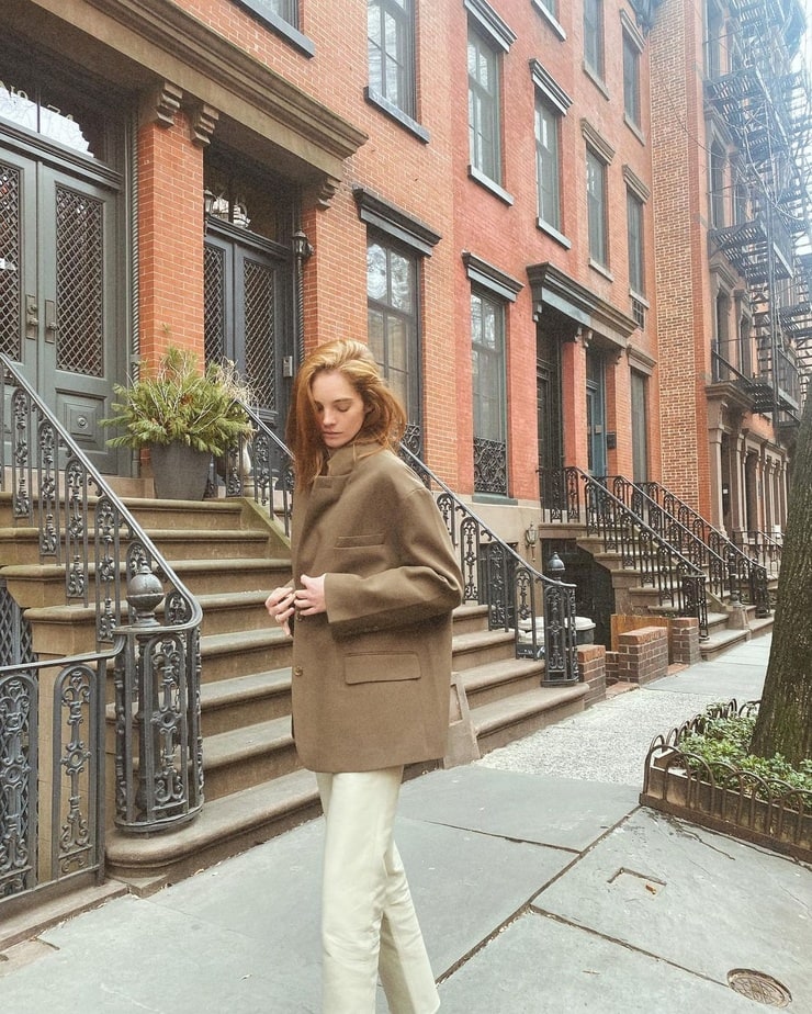 Alexina Graham picture