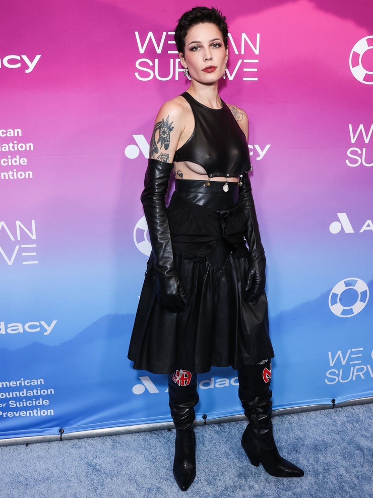 Image of Halsey