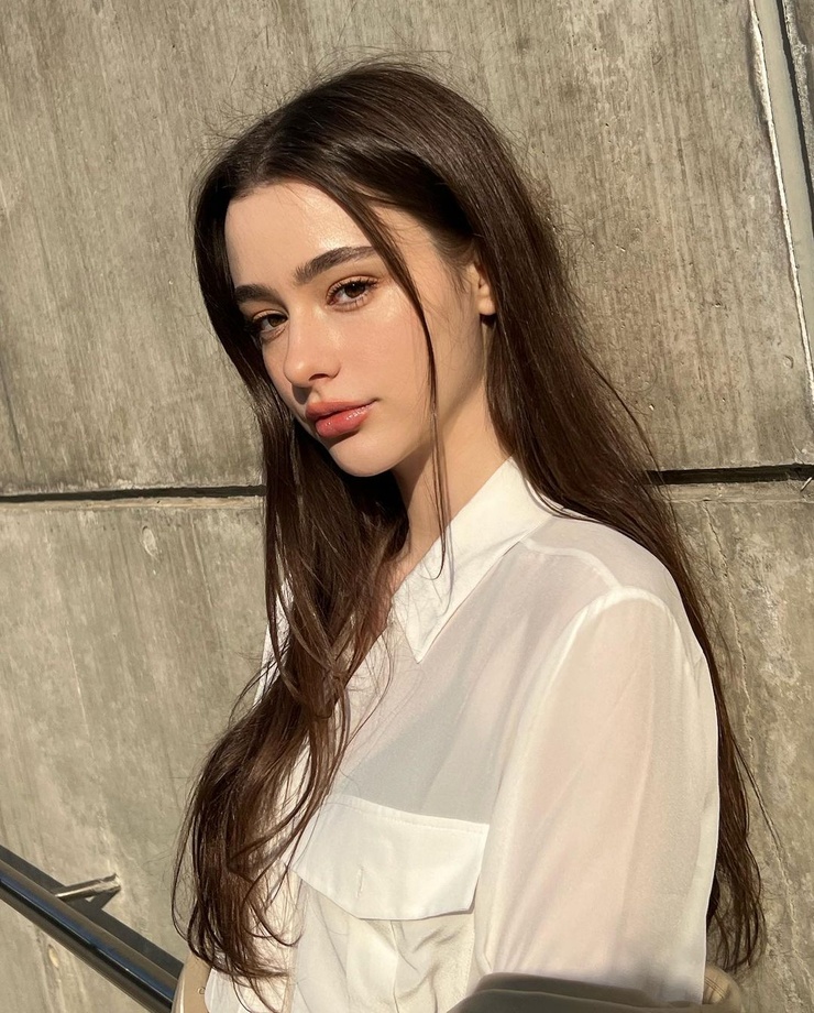 Picture of Dasha Taran (II)