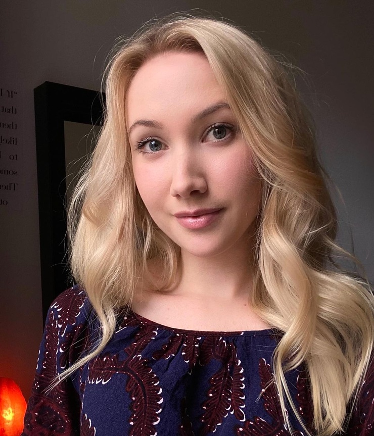 Picture of Abby Asmr