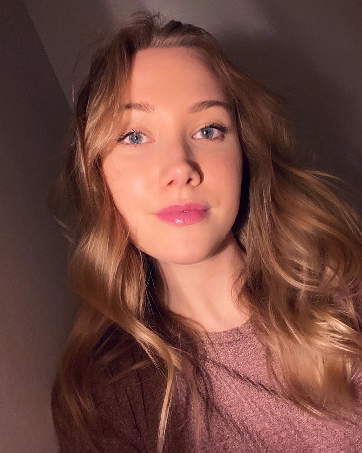 Picture of Abby Asmr