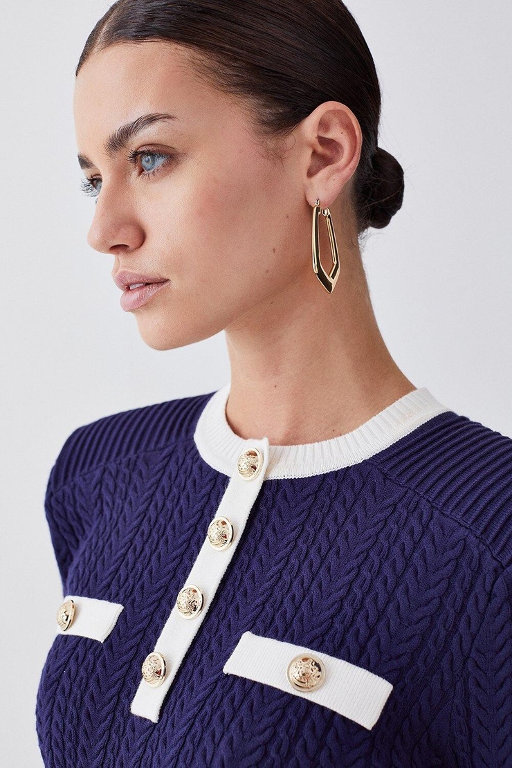 Elle Trowbridge image
