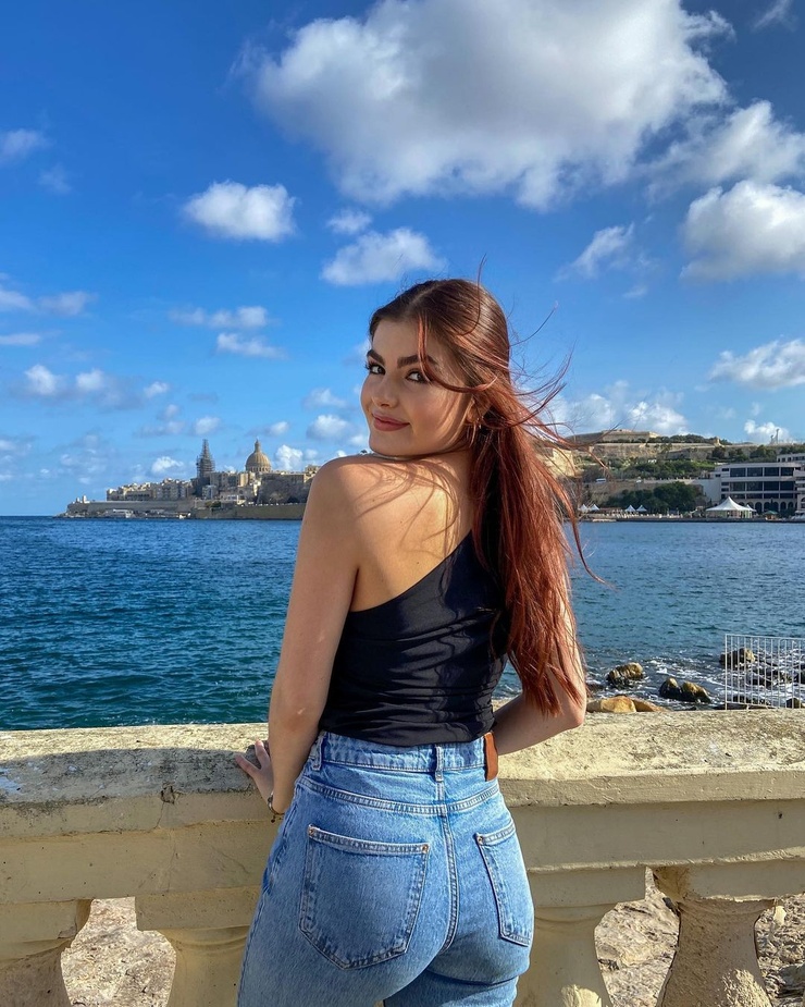 Picture of Claire Tisn