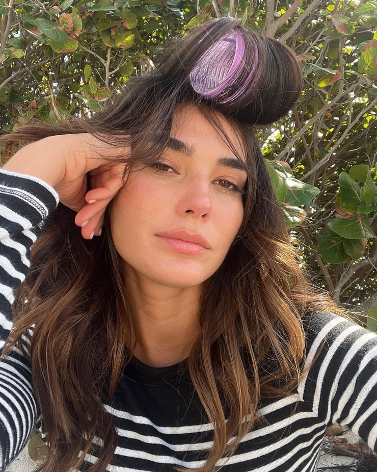 Rachel Vallori image