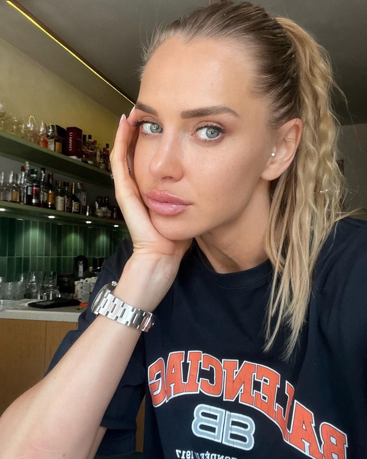 Picture of Marina Zakutnyaya