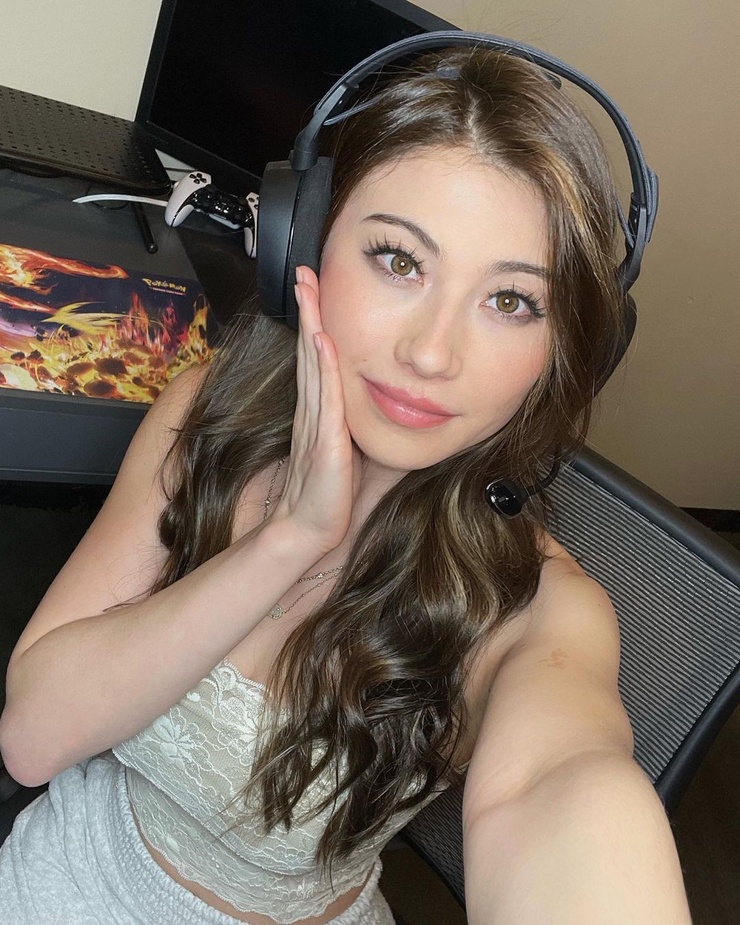 Picture of Sasha Emiri