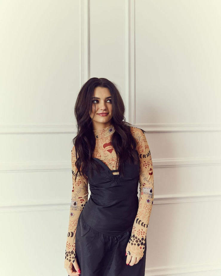 Picture of Eva Carlton