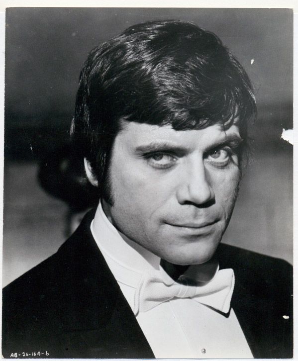Picture of Oliver Reed