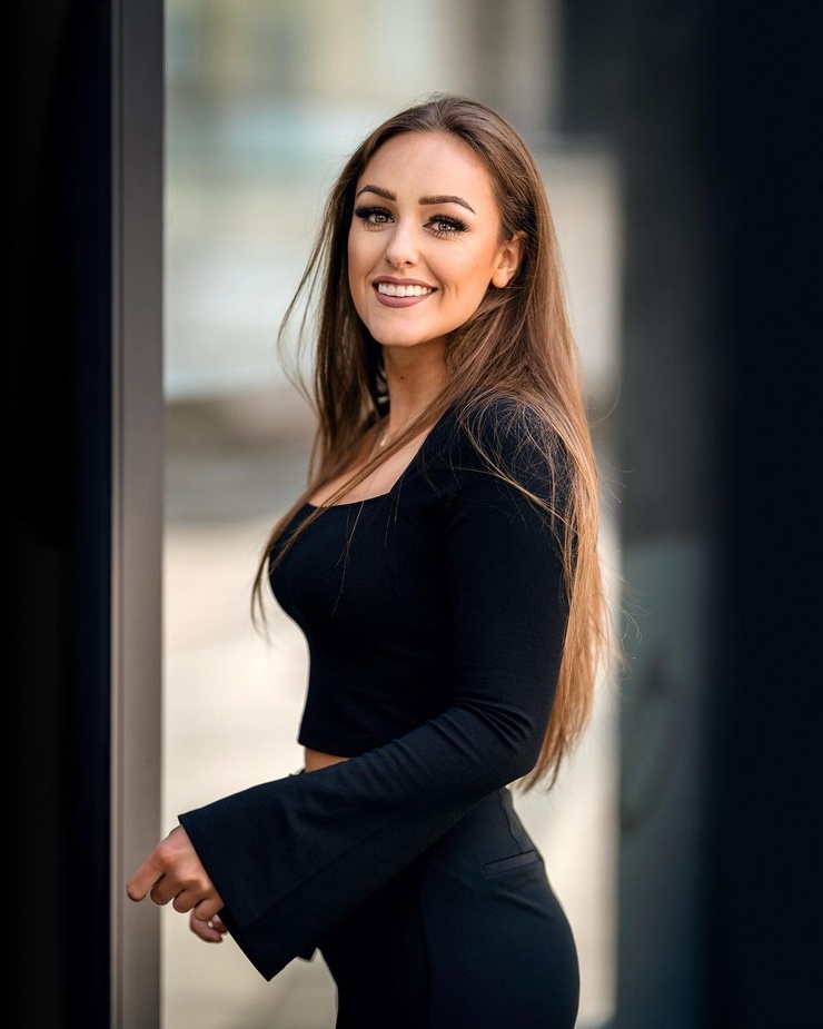 Picture of Lisa Chitana
