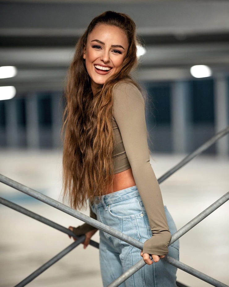 Lisa Chitana image