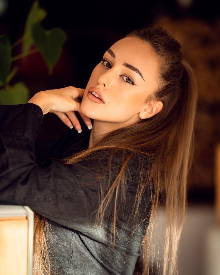 Picture of Lisa Chitana