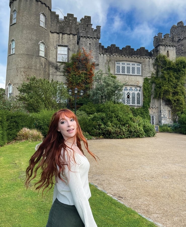 Image of Lisa Foiles