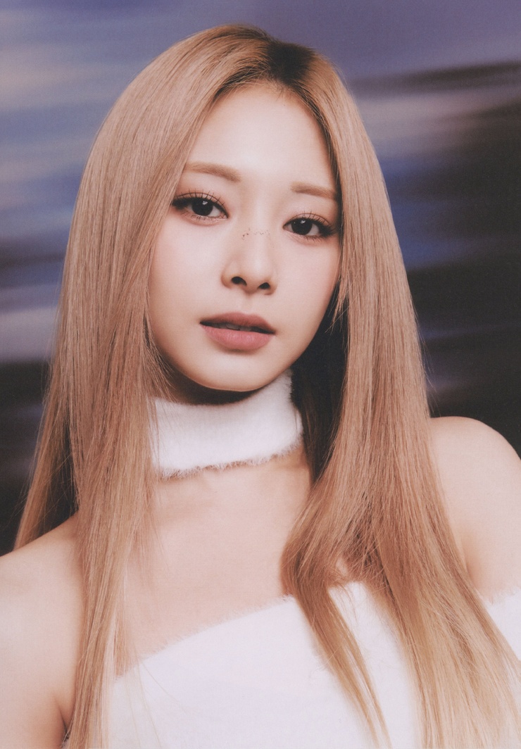 Image of Chou Tzu-yu (Tzuyu)