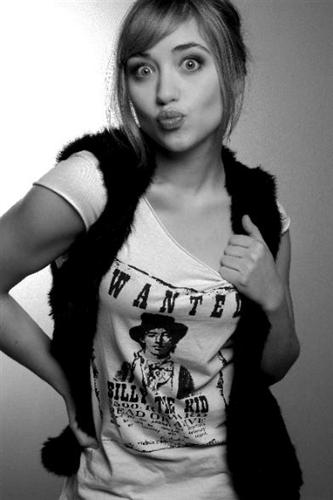 Lily Fleur Pointeaux image