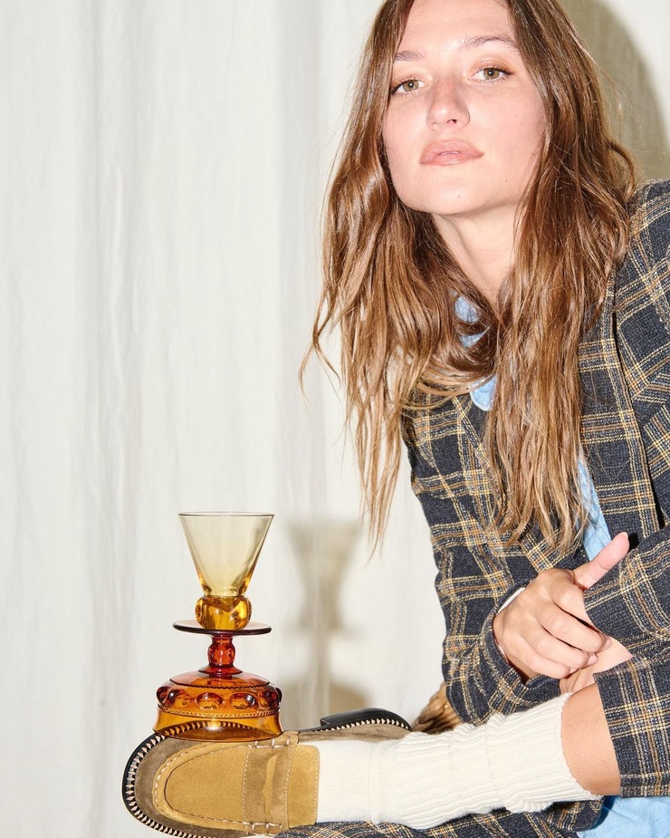 Elizabeth Elam image