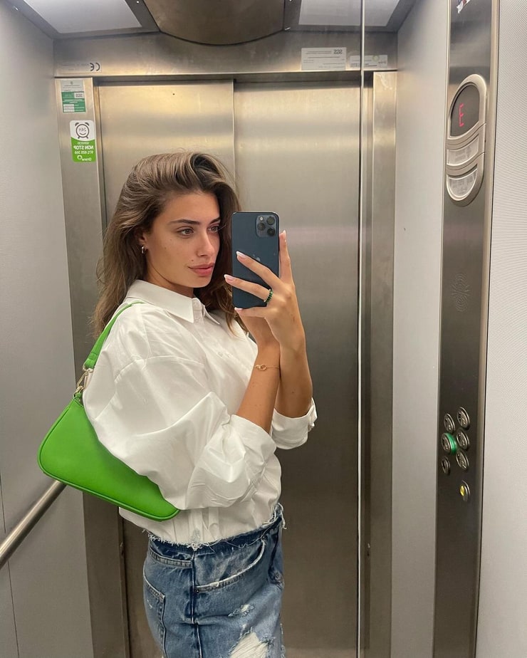 Picture of talissa benamou