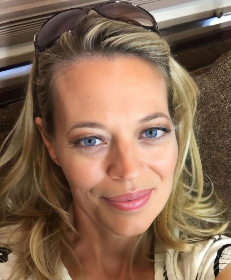 Picture of Jeri Ryan