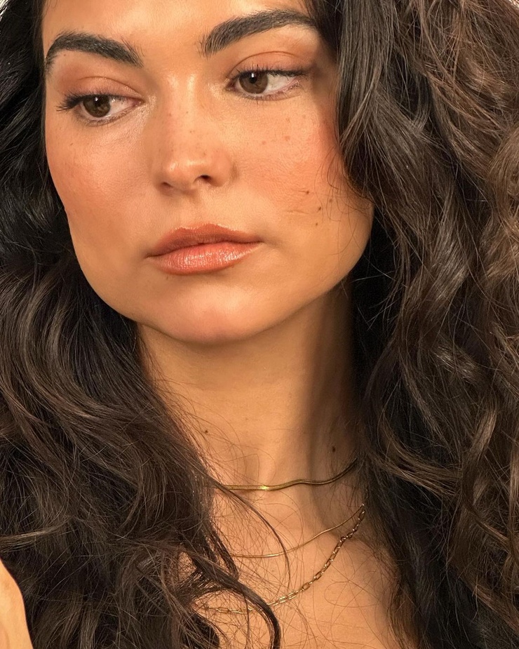 Picture of Kyra Santoro