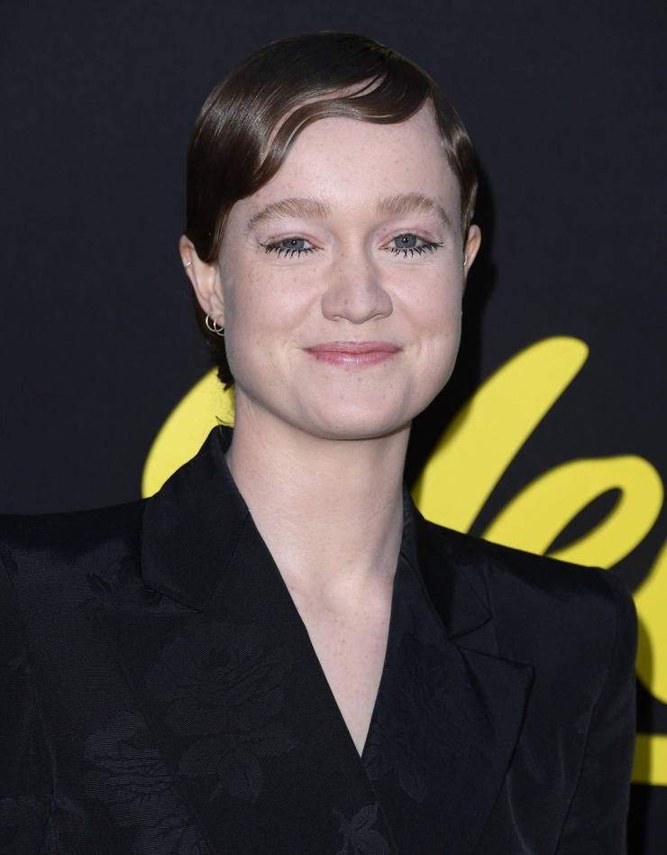 Picture of Liv Hewson