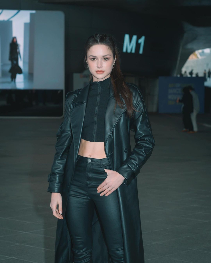 Picture of Lisa Rosh