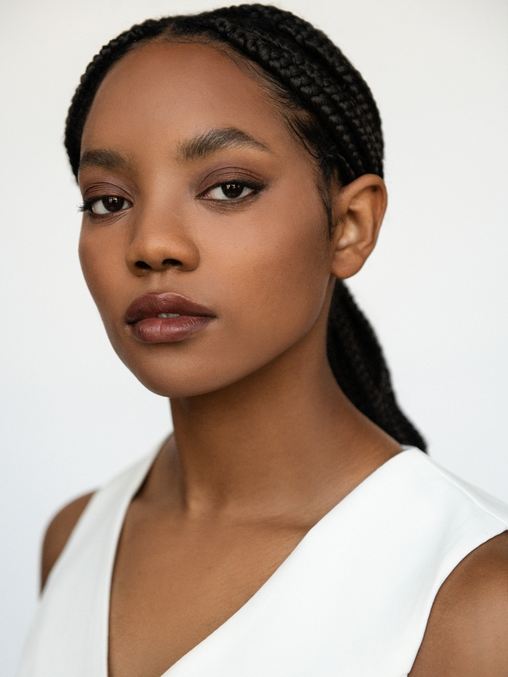 Picture of Gloria Castillo.