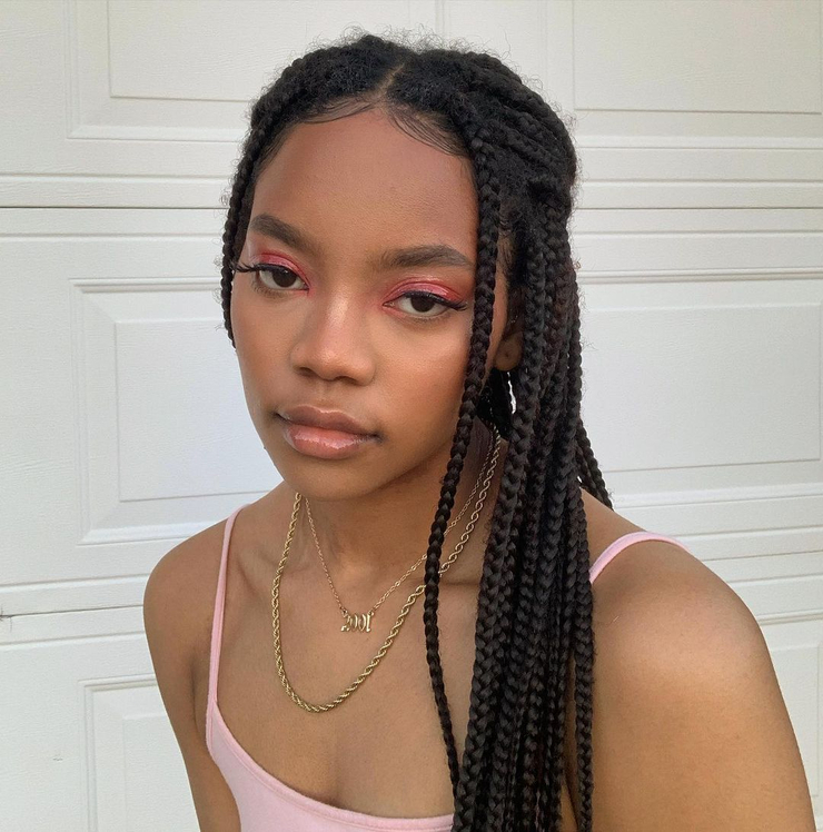 Picture of Gloria Castillo.