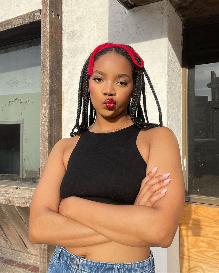 Picture of Gloria Castillo.