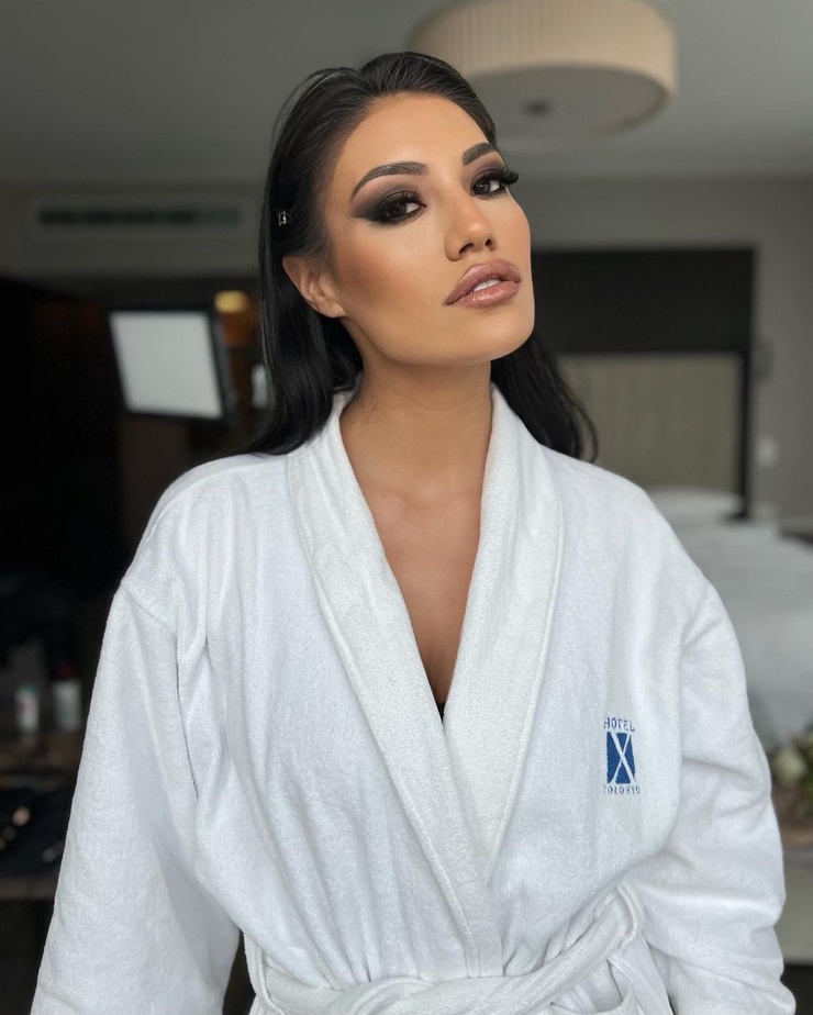 Image of Ashley Callingbull