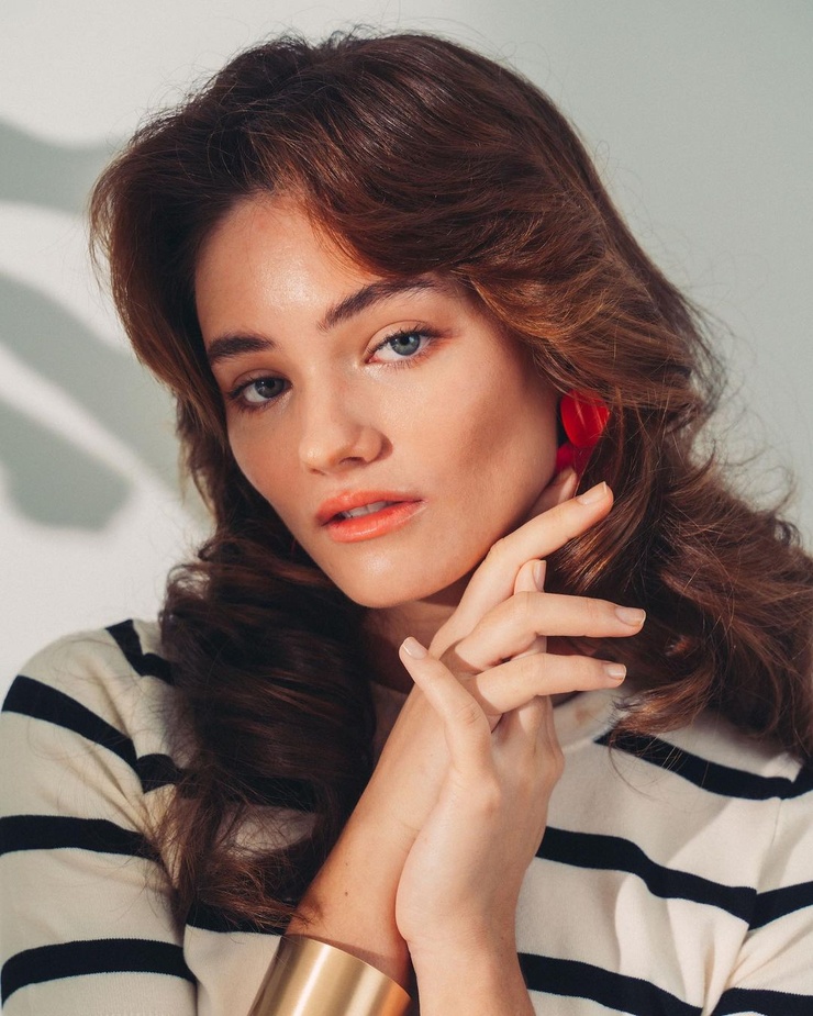 Image of India Rose model