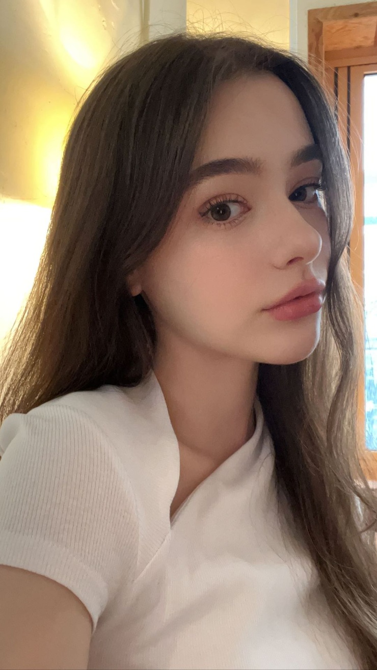 Picture of Dasha Taran (II)