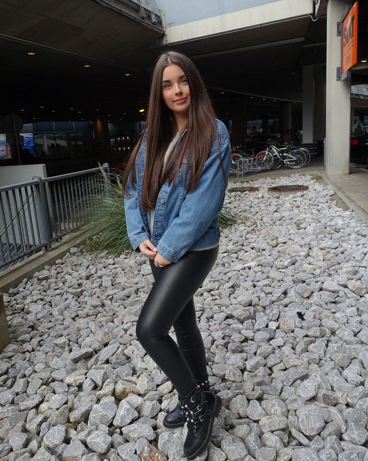 Picture of Gina Cristina