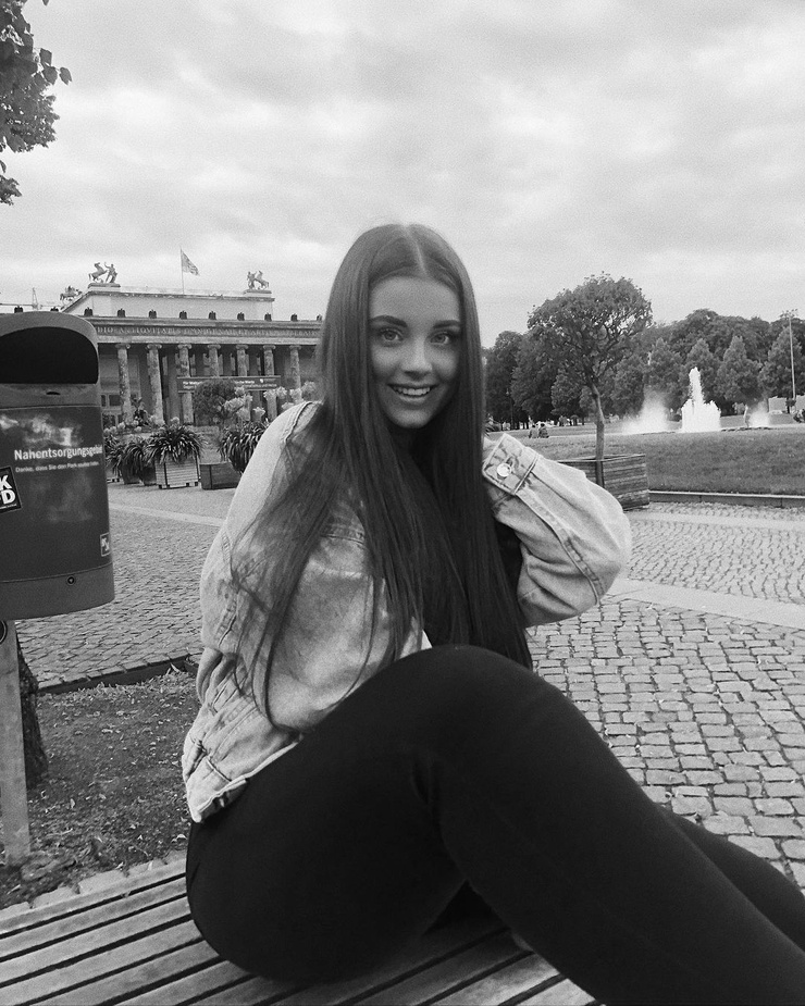 Picture of Gina Cristina