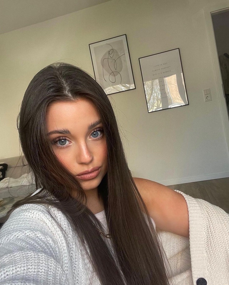 Picture of Gina Cristina