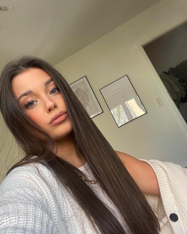 Picture of Gina Cristina