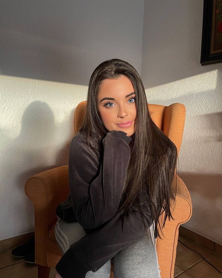 Picture of Gina Cristina
