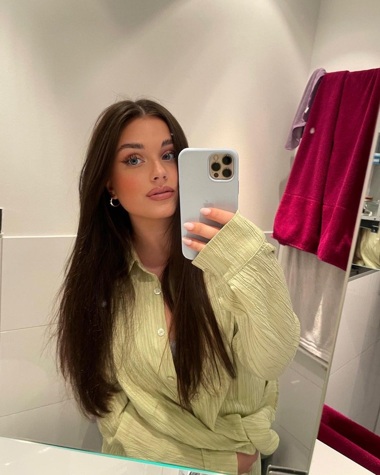 Picture of Gina Cristina