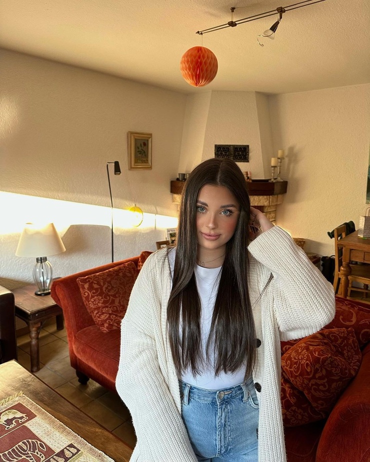 Picture of Gina Cristina
