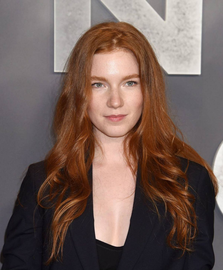 Picture of Annalise Basso