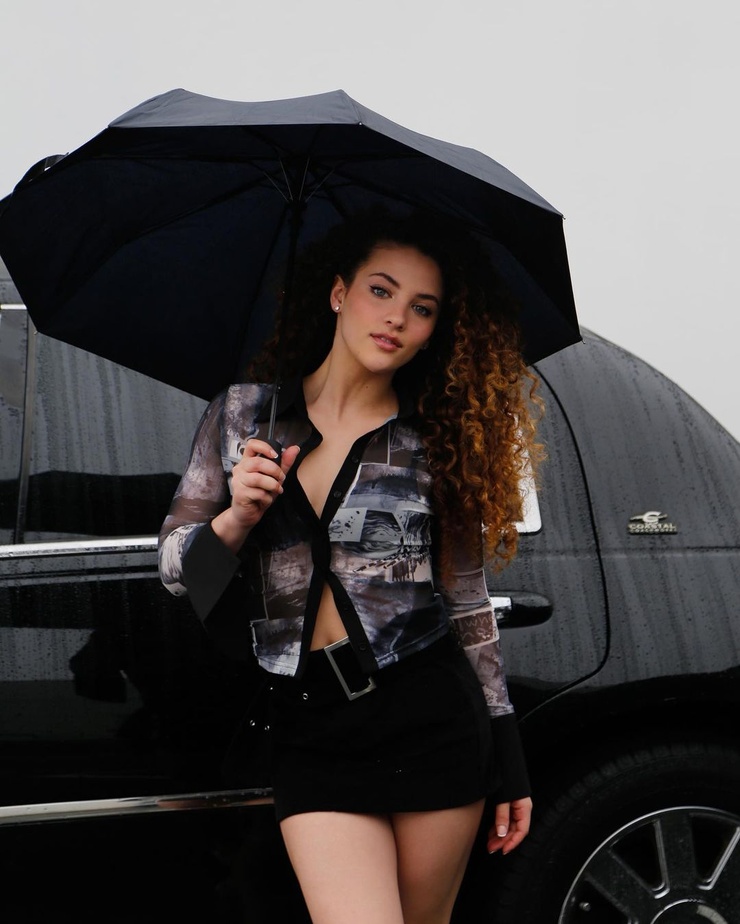 Picture of Sofie Dossi