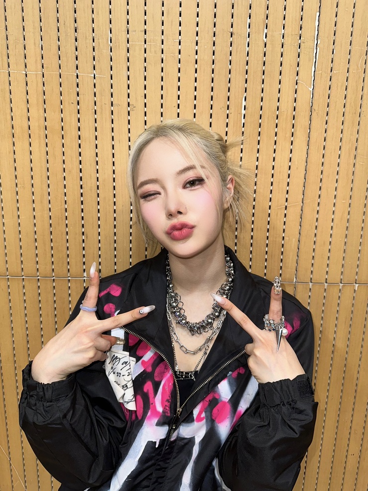 Picture of Ja-kyung Song