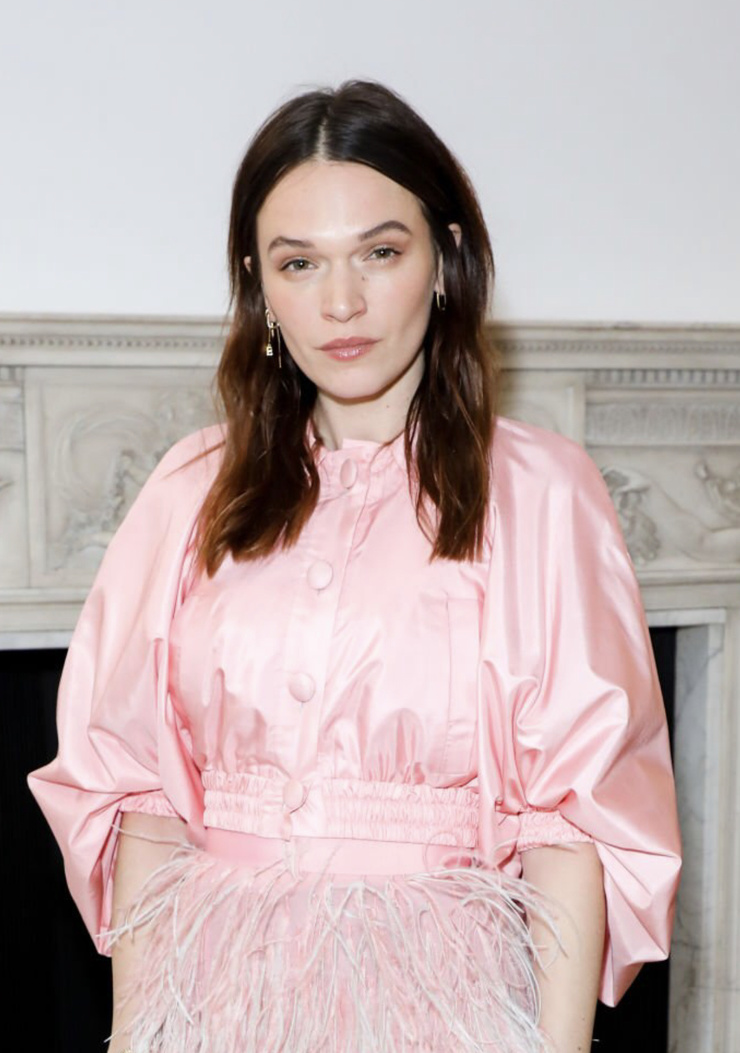 Anna Brewster image