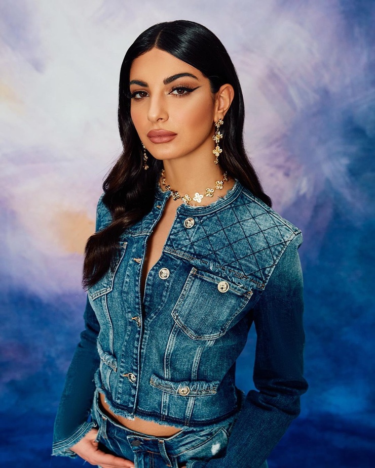 Picture of Elisa Maino